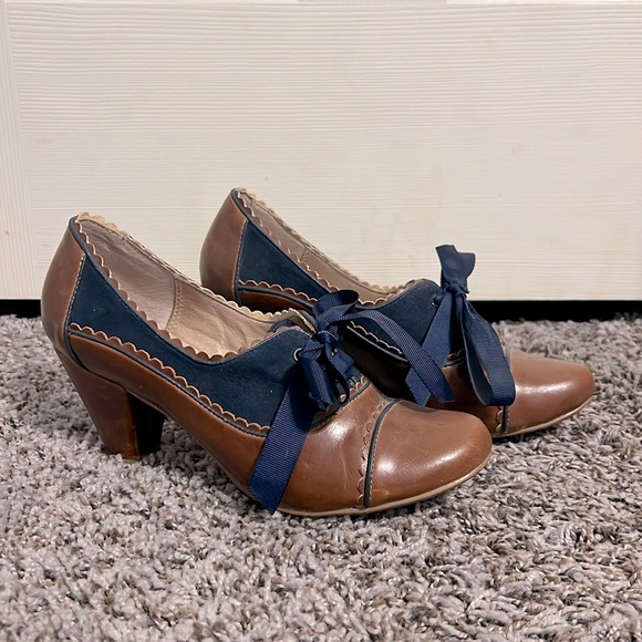 chelsea crew | Shoes | Chelsea Crew Vintage Style Lace Up Heels | Poshmark